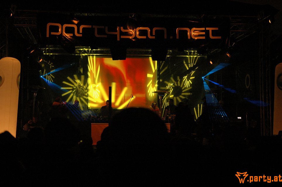 Party.at - Photos: Rave On Snow 2006 - Open Air Stage Teil II