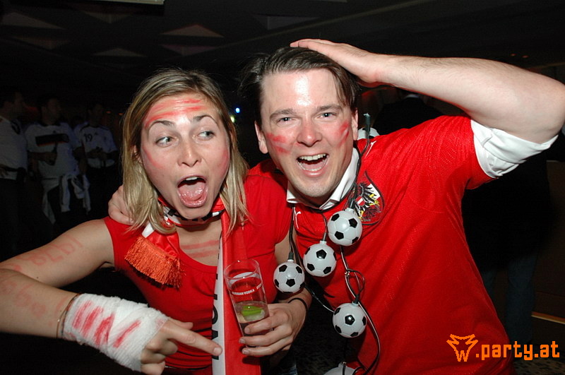 Party.at - Photos: AUT vs. GER - Afterparty, Passage