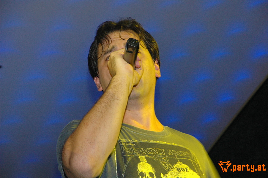 Party.at - Photos: JD Davis live on turntables, Estate Club