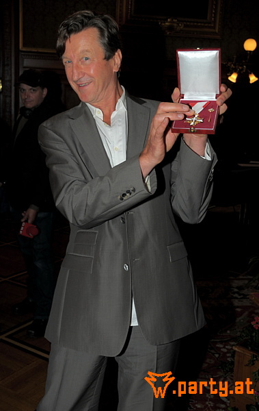 Party.at - Photos: Verleihung des Goldenen Verdienstzeichens des Landes ...