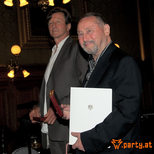 Party.at - Photos: Verleihung des Goldenen Verdienstzeichens des Landes ...